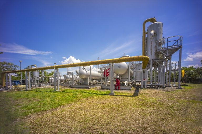 PT Energi Mega Persada Tbk (ENRG) Temukan Cadangan Minyak 15,6 Juta ...